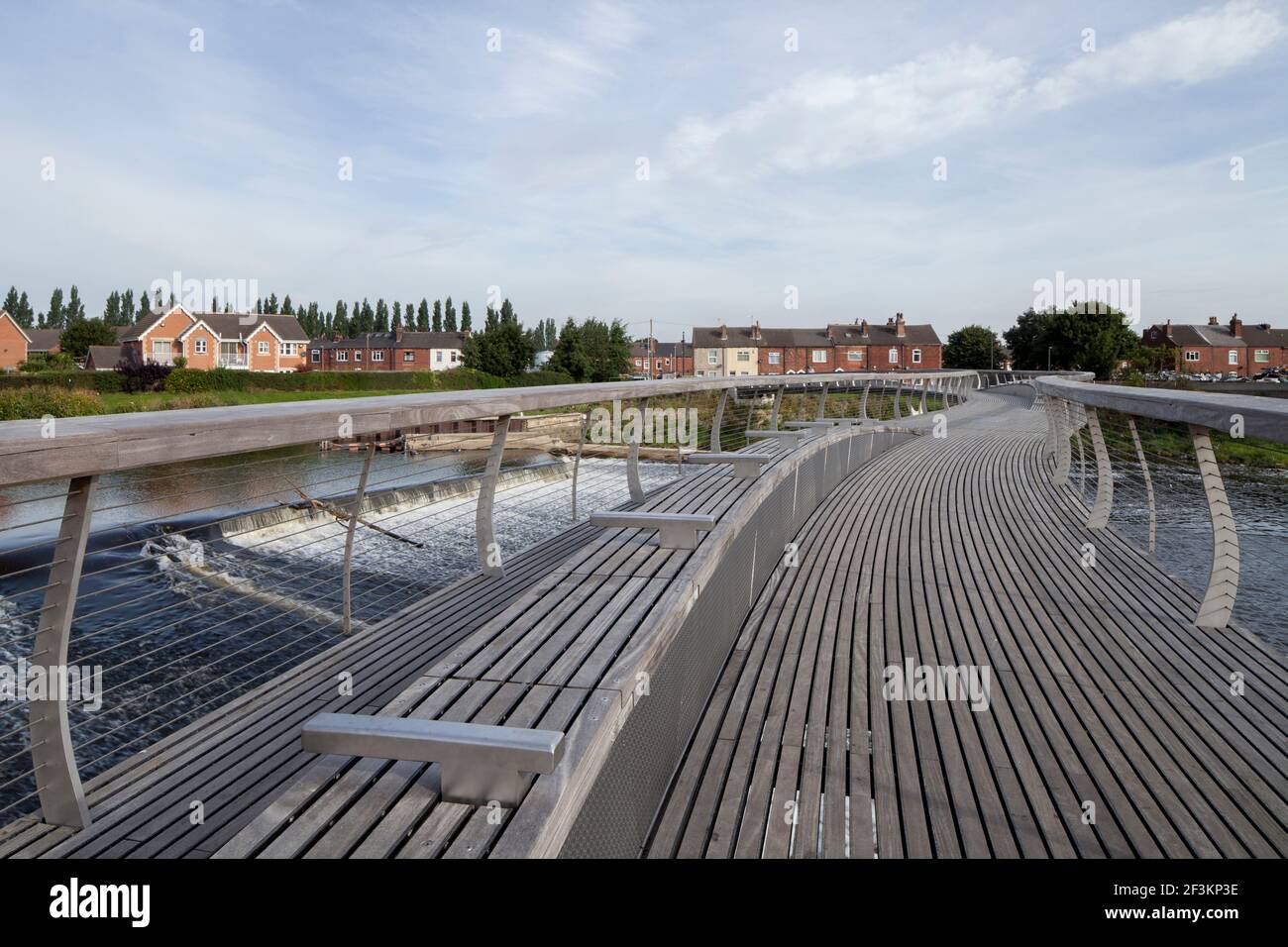 Castleford foot bridge hi-res stock photography and images - Alamy