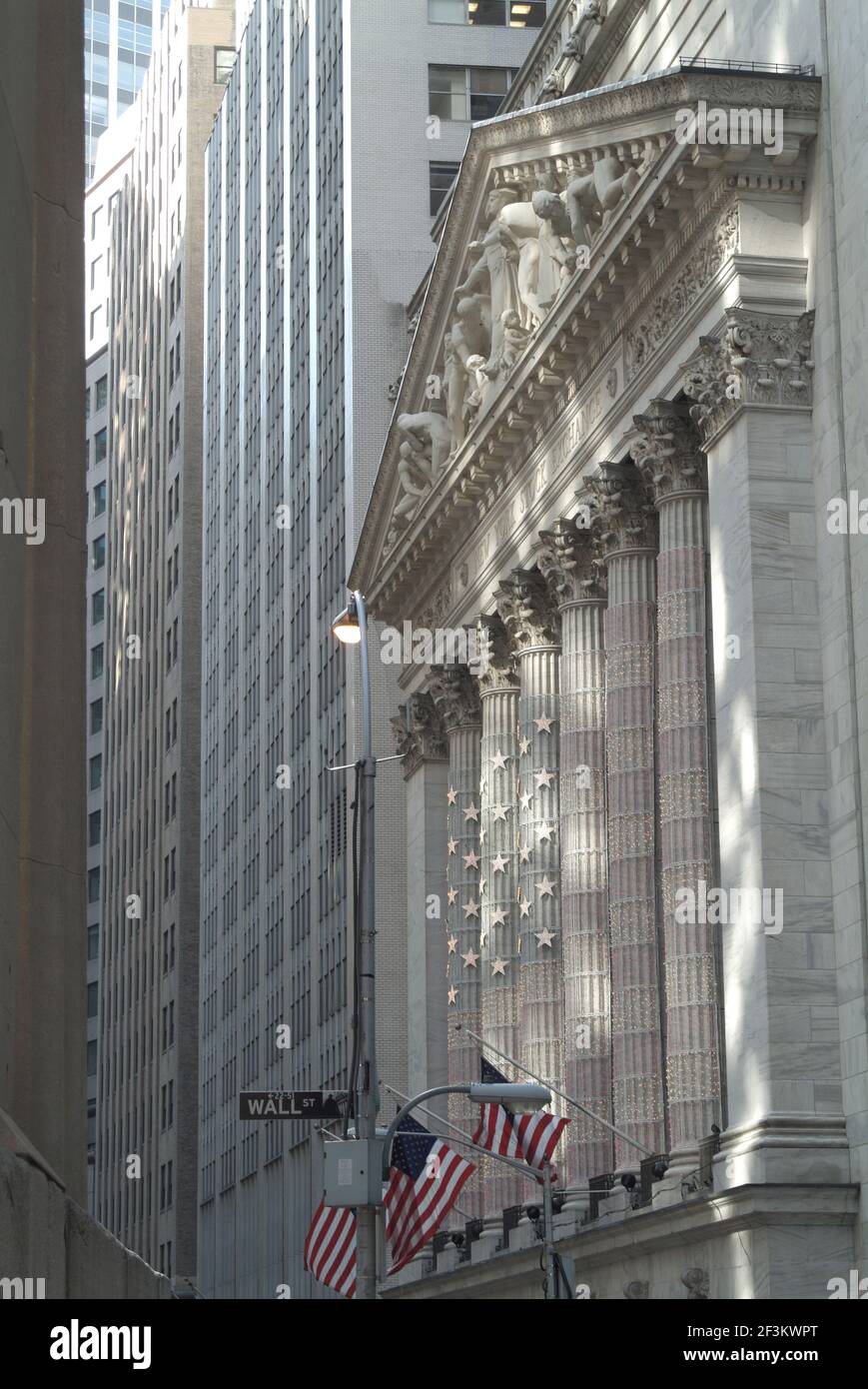 New york city wall hi-res stock photography and images - Alamy