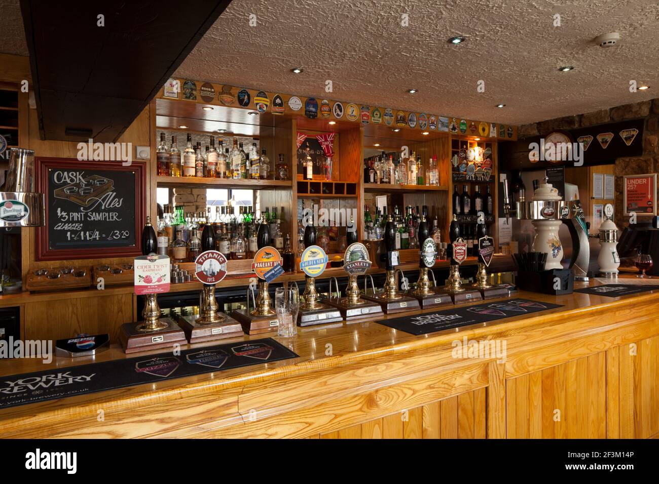 Water witch pub hi-res stock photography and images - Alamy