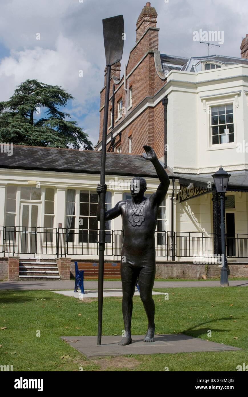 Statue of Steve Redgrave, Olympic rower, Marlow, Buckinghamshire ...