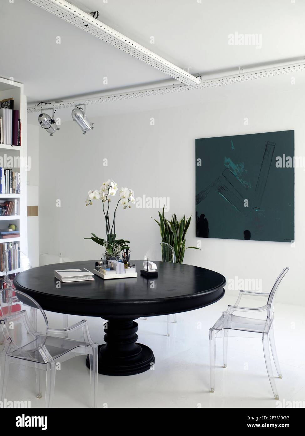 Dho hi-res stock photography and images - Alamy