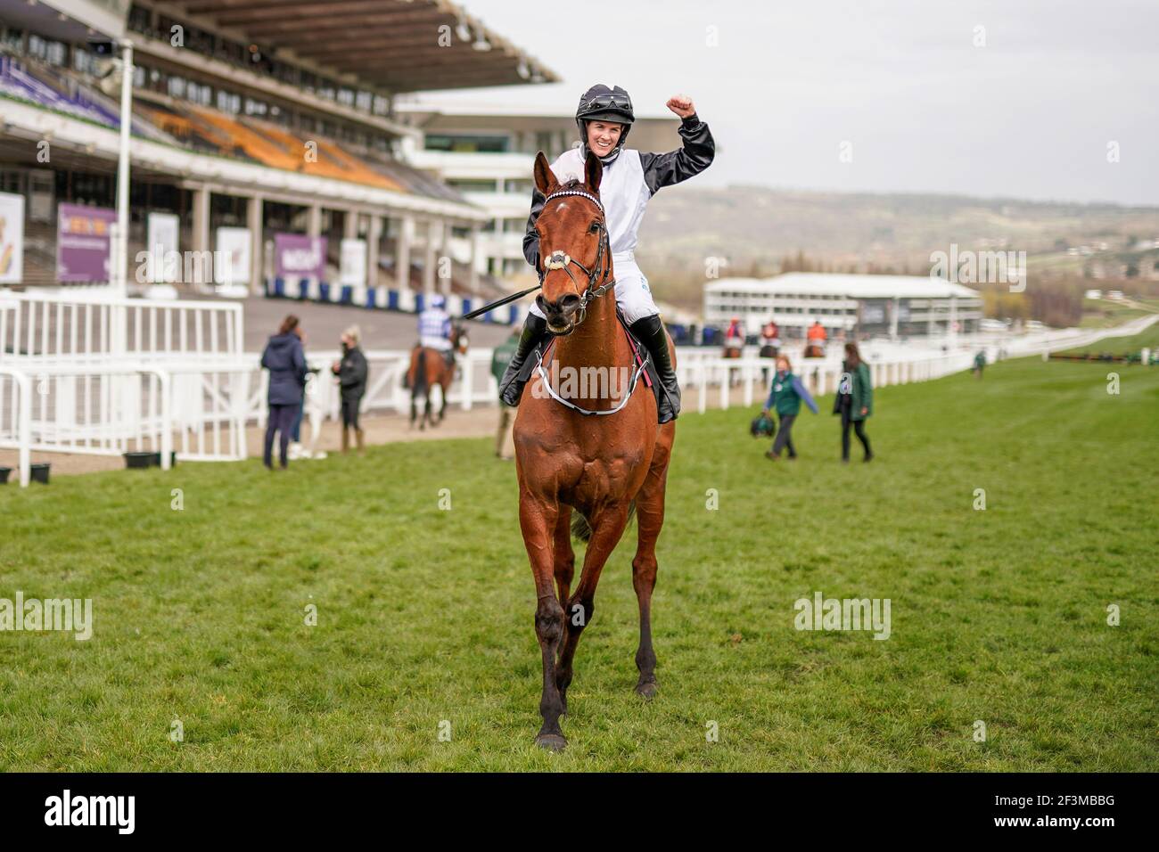 Bob olinger cheltenham 2021 hi-res stock photography and images - Alamy