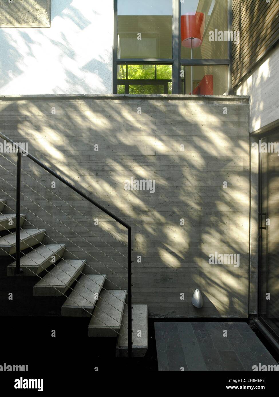 Sunlit concrete steps hi-res stock photography and images - Alamy