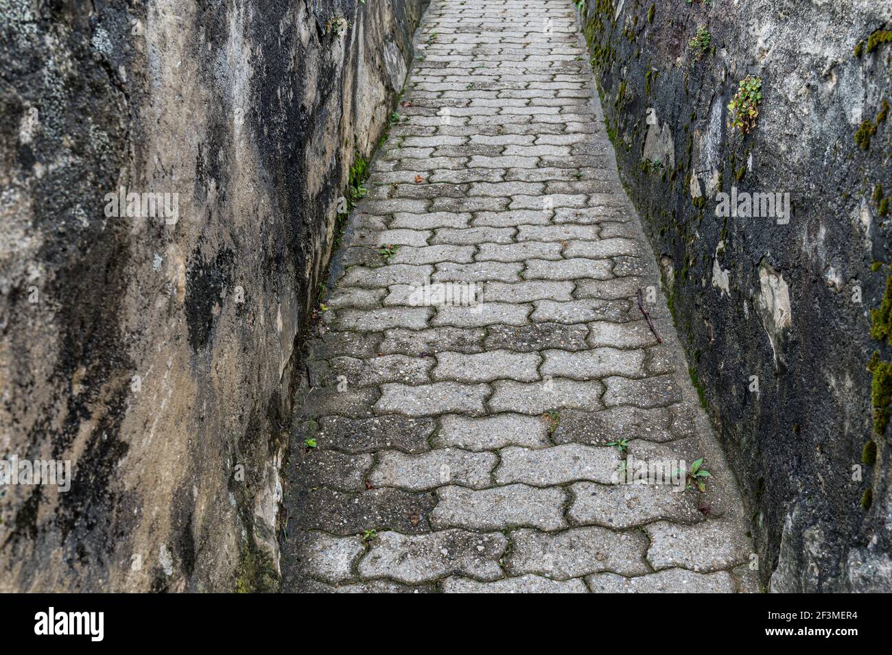 Ancient walkway stone hi-res stock photography and images - Alamy