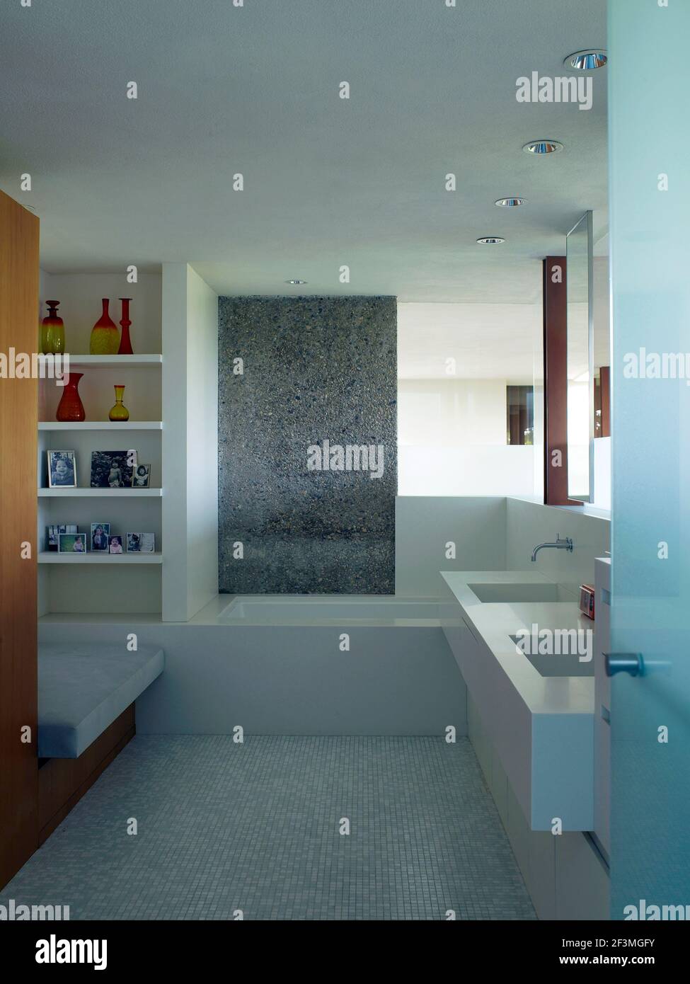 Double basins hi-res stock photography and images - Alamy