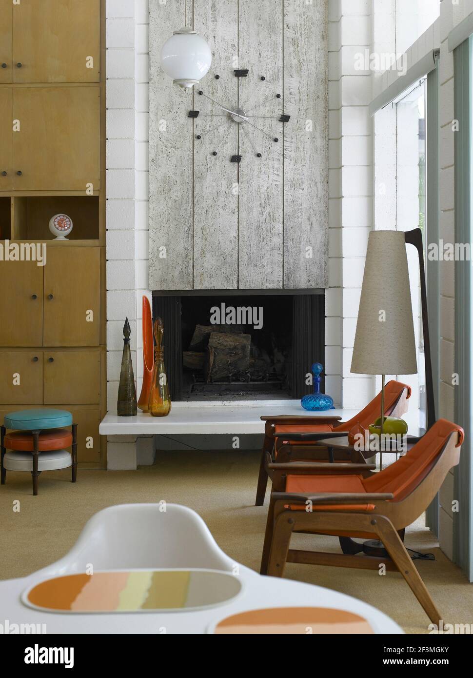 1960s house fireplace hi-res stock photography and images - Alamy