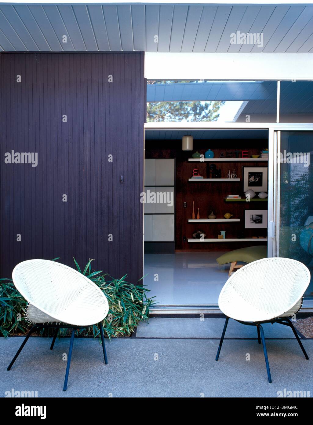 Eichler house hi-res stock photography and images - Alamy