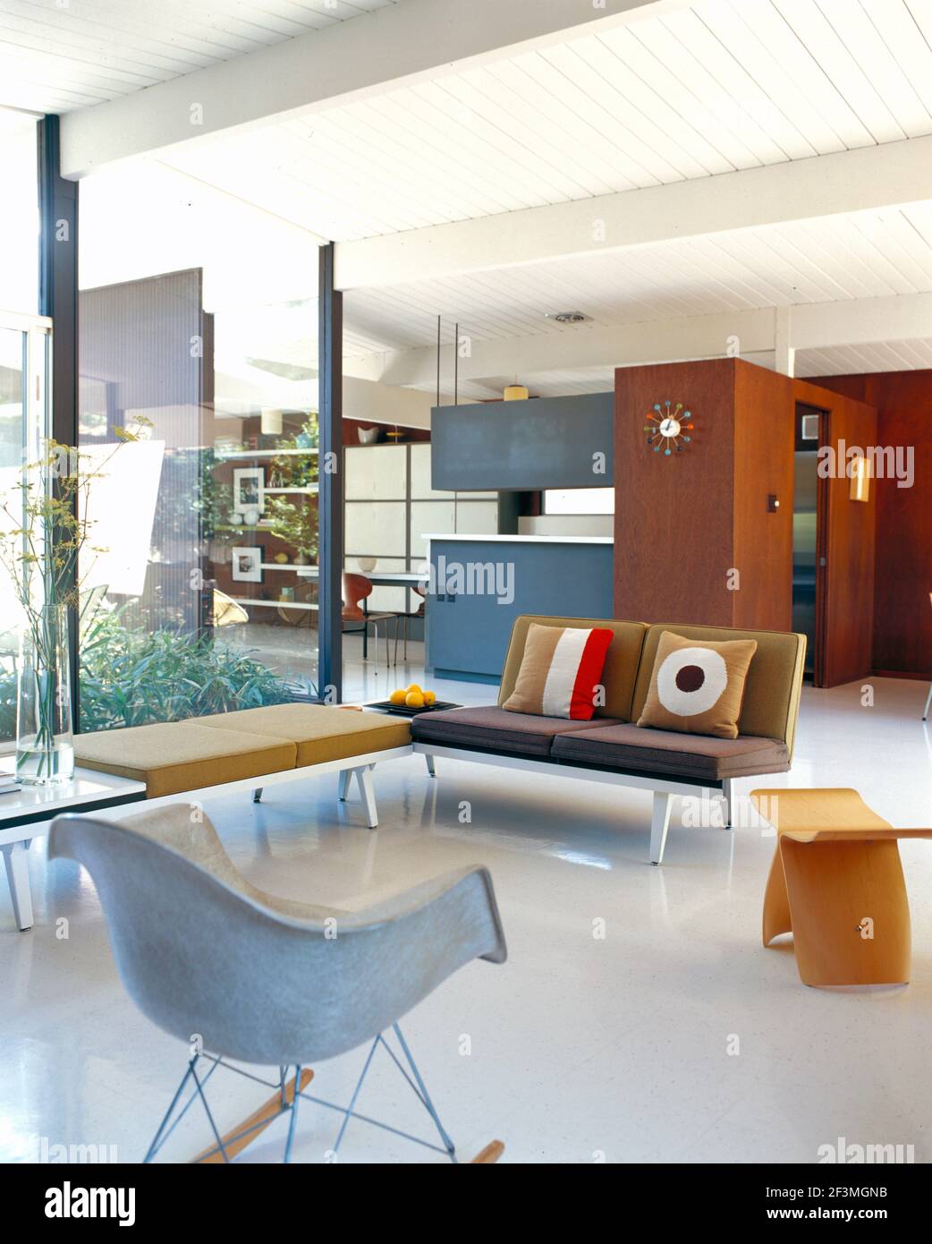 Eichler house hi-res stock photography and images - Alamy
