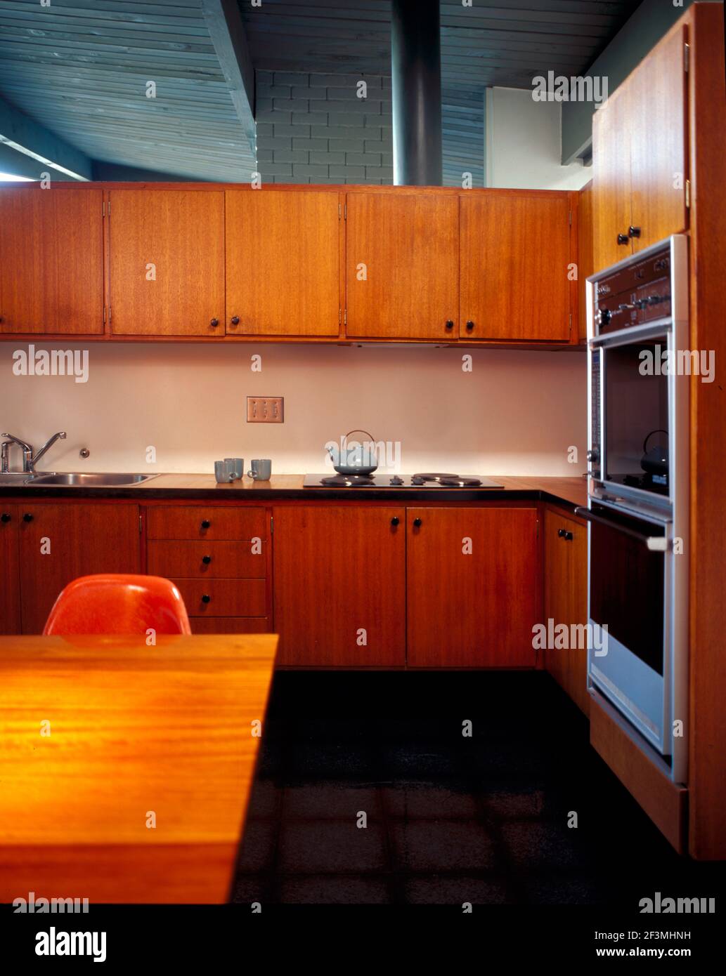 1960s kitchen appliance hi-res stock photography and images - Alamy
