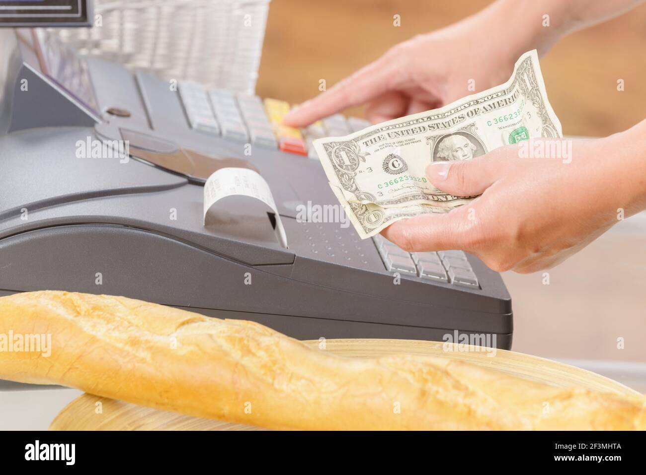 Shop cashier money hi-res stock photography and images - Alamy