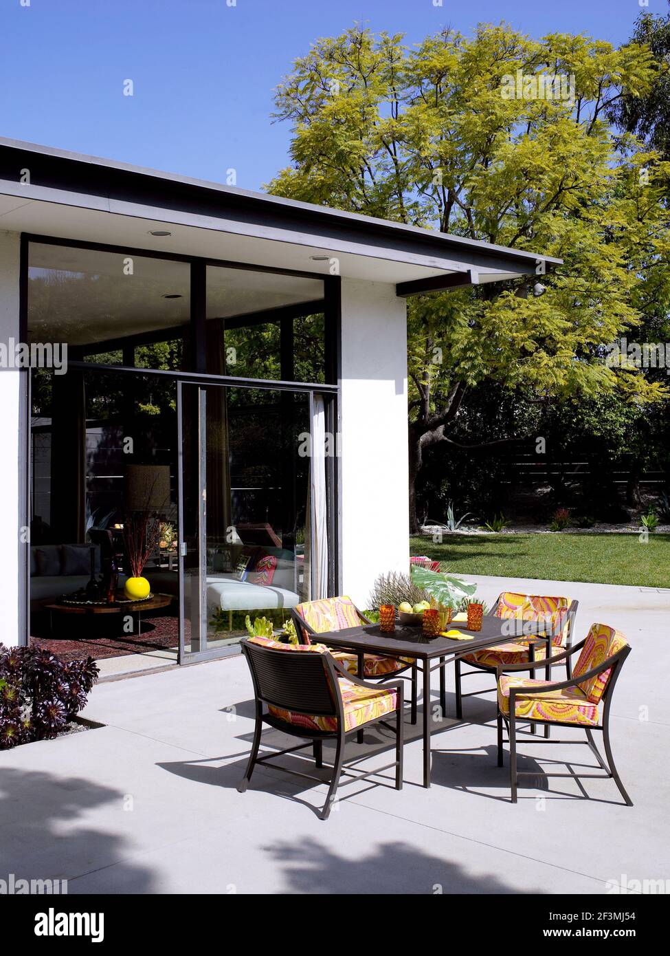 Outdoor terrace seating of California home, USA Stock Photo - Alamy