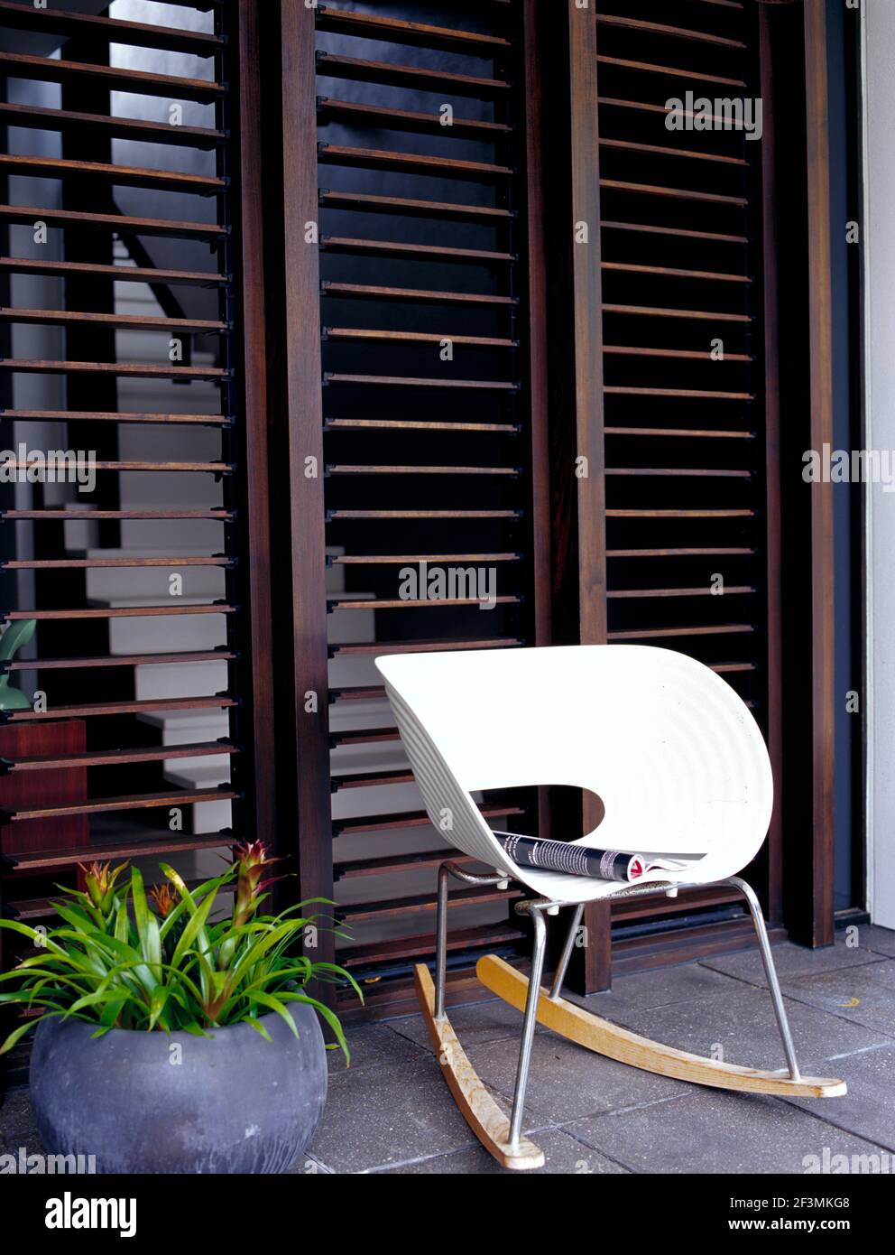Terrace with rocking chairs hi-res stock photography and images - Alamy