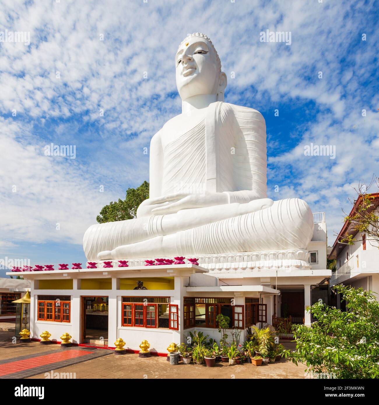Buddha statue on top mountain hi-res stock photography and images - Alamy