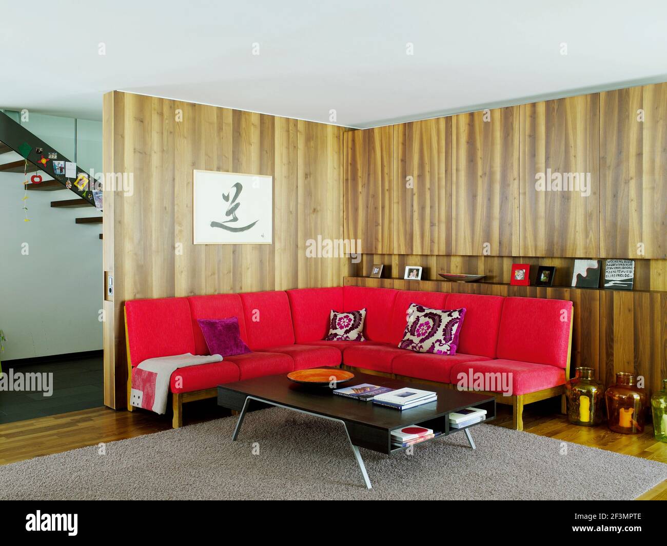 Corner seating hi-res stock photography and images - Alamy