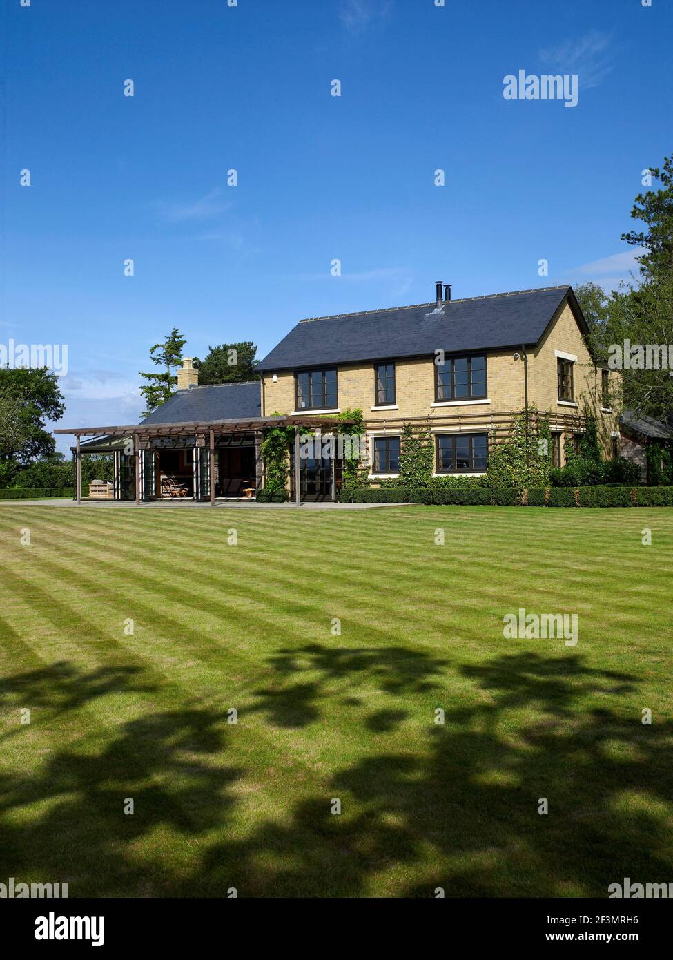 New Forest House Stock Photo - Alamy