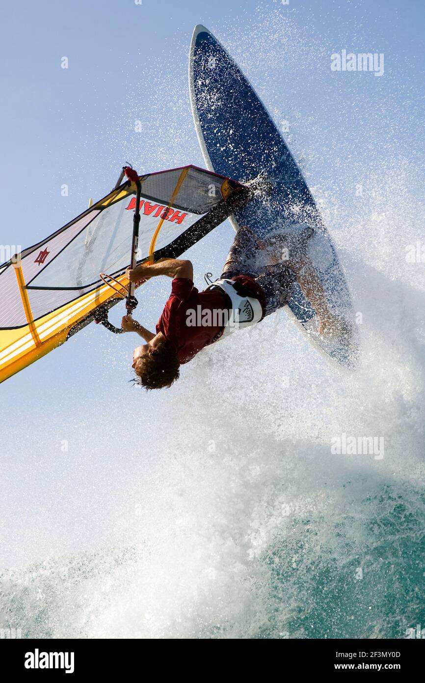 WINDSURFING - ILLUSTRATION - 24/10/2009 - PHOTO : MAXIME HOUYVET / DPPI ...