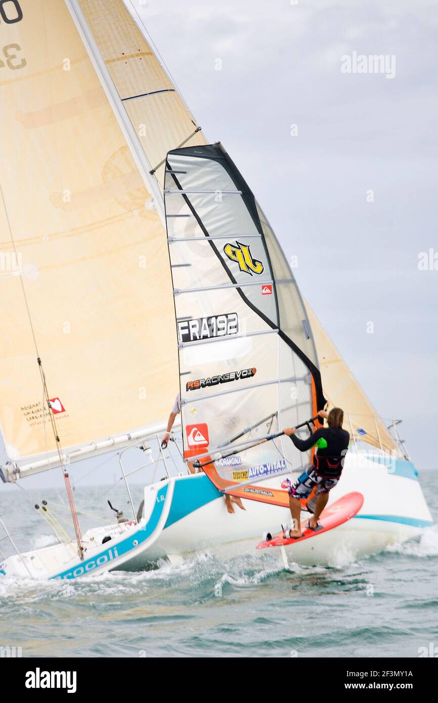 WINDSURFING - ILLUSTRATION - ILE DE RE (FRA) - 18/09/2009 - PHOTO ...