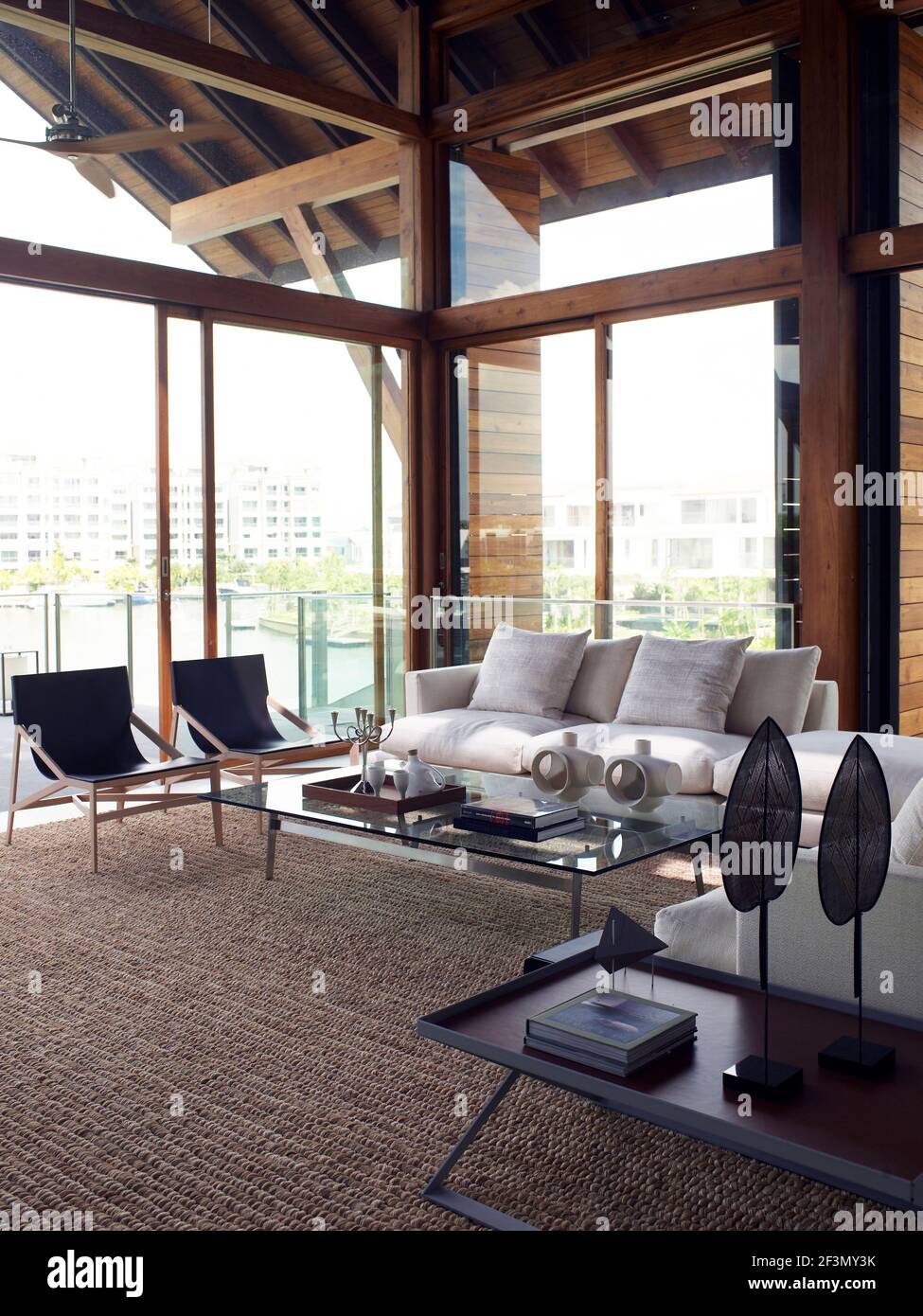 Sentosa sculpture hi-res stock photography and images - Alamy