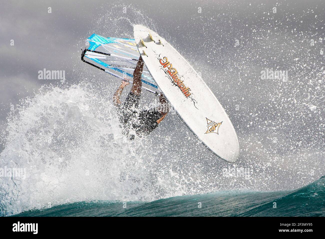 WINDSURFING - ILLUSTRATION - RICARDO CAMPELLO (BRA) - 2010 - PHOTO ...