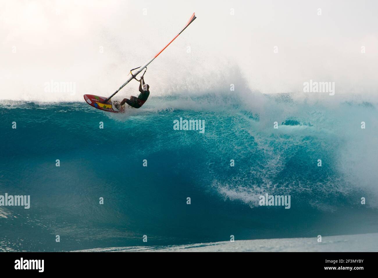 WINDSURFING - ILLUSTRATION - KEITH TEBOUL (USA) - MARSHALL ISLANDS - 2010 - PHOTO : MAXIME ...