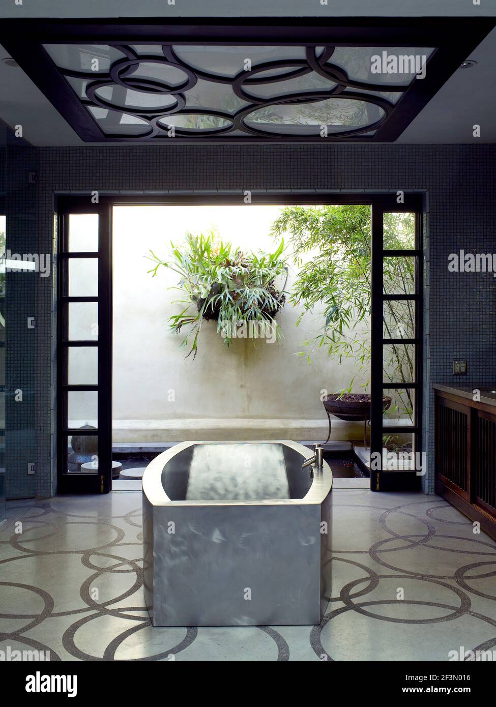 Patterned inside out hi-res stock photography and images - Alamy