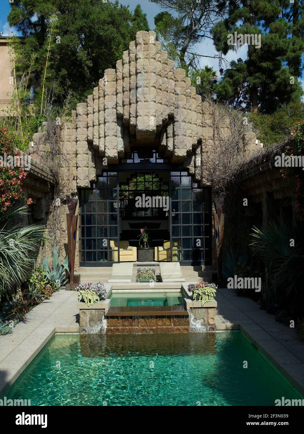 The sowden house hi-res stock photography and images - Alamy