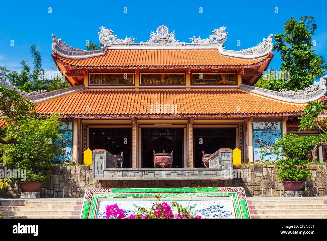 Long Son Pagoda or Chua Long Son is a Buddhist temple in the city of ...