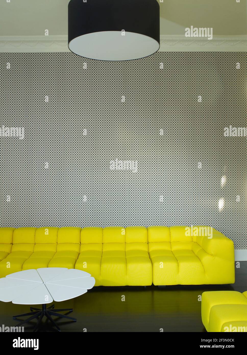 Yellow sitting room upholstered sofa hi-res stock photography and ...