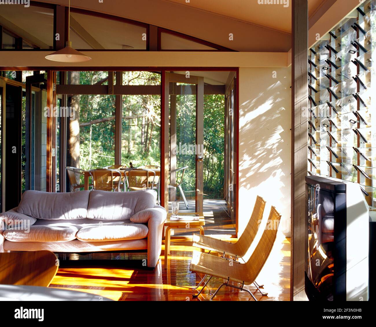 Thrupp hi-res stock photography and images - Alamy