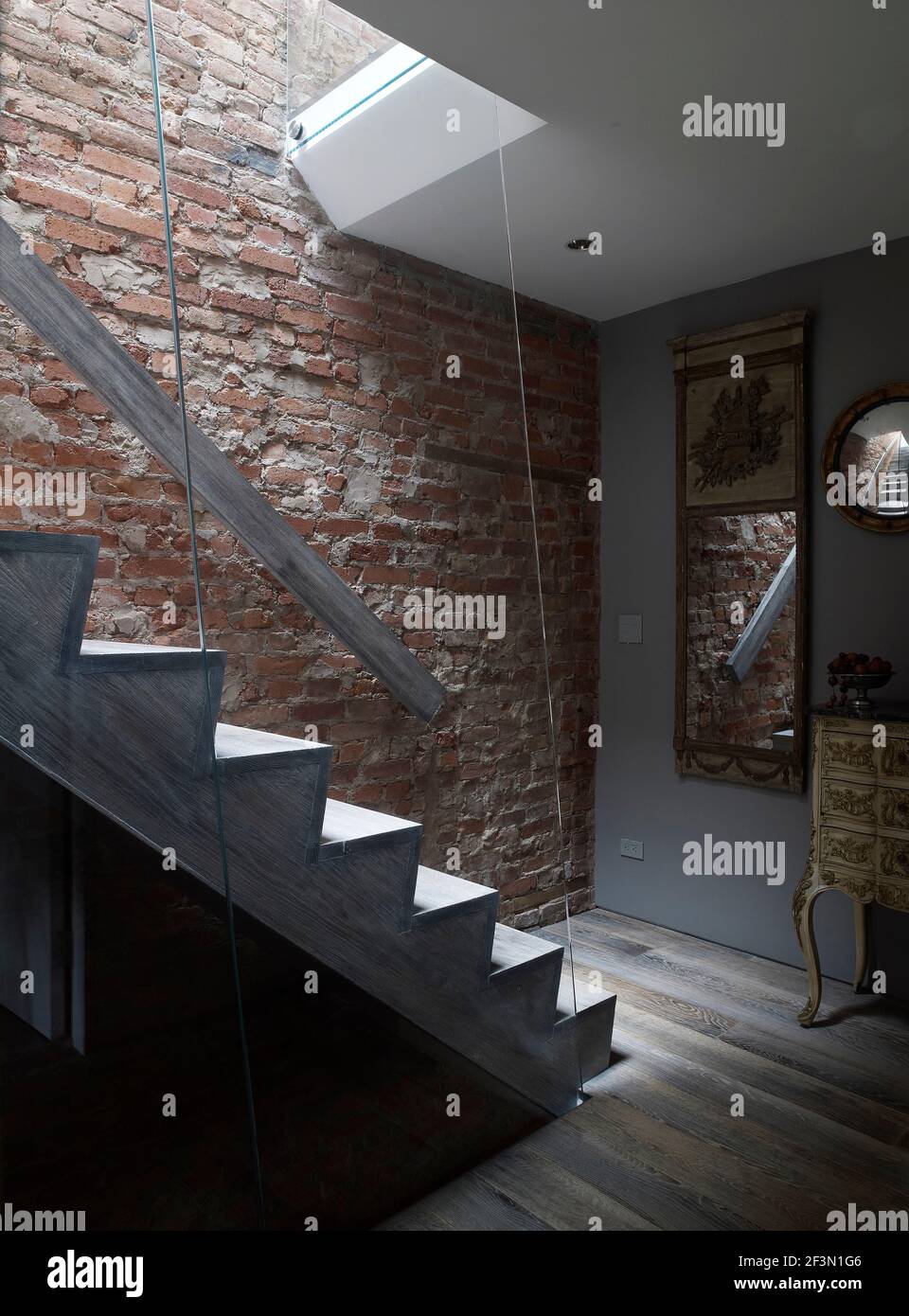 Brick floor hallway interior hi-res stock photography and images - Alamy