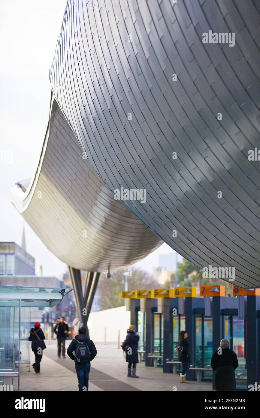 The bus station, Slough town centre Stock Photo - Alamy The bus station, Slough town centre Stock Photo - Alamy