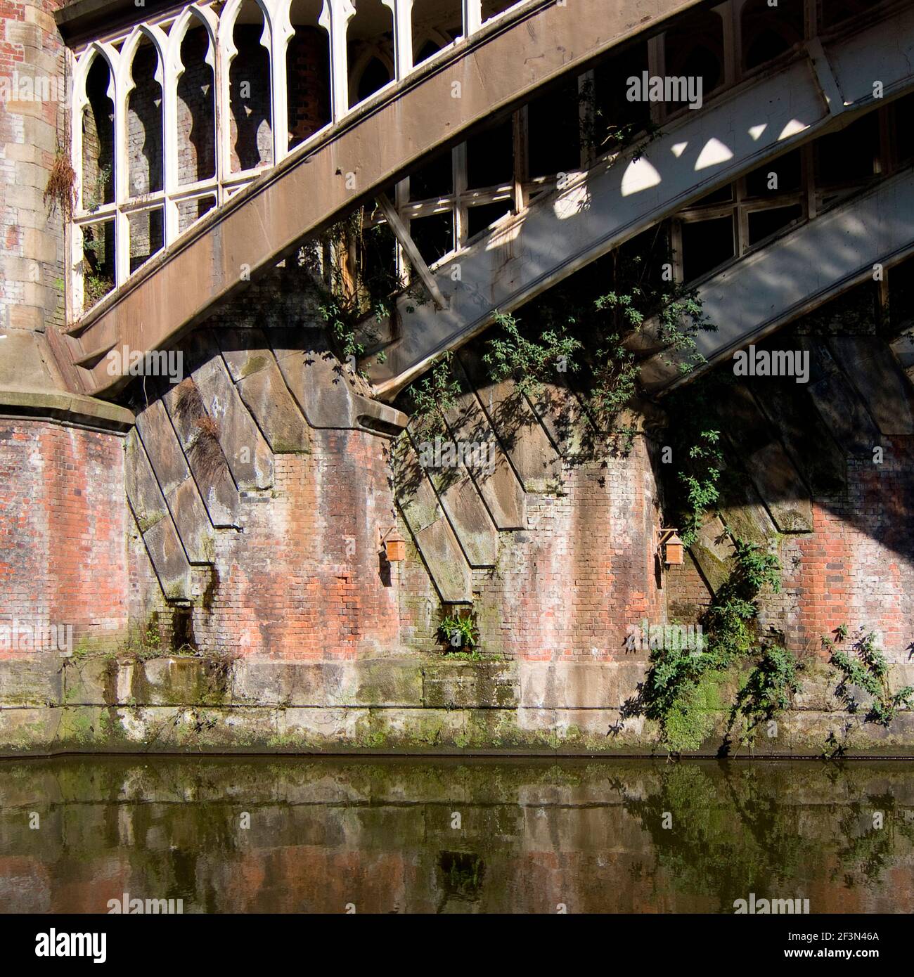 Detail: Cast Iron Bridge South Viaduct Castlefield Manchester ...