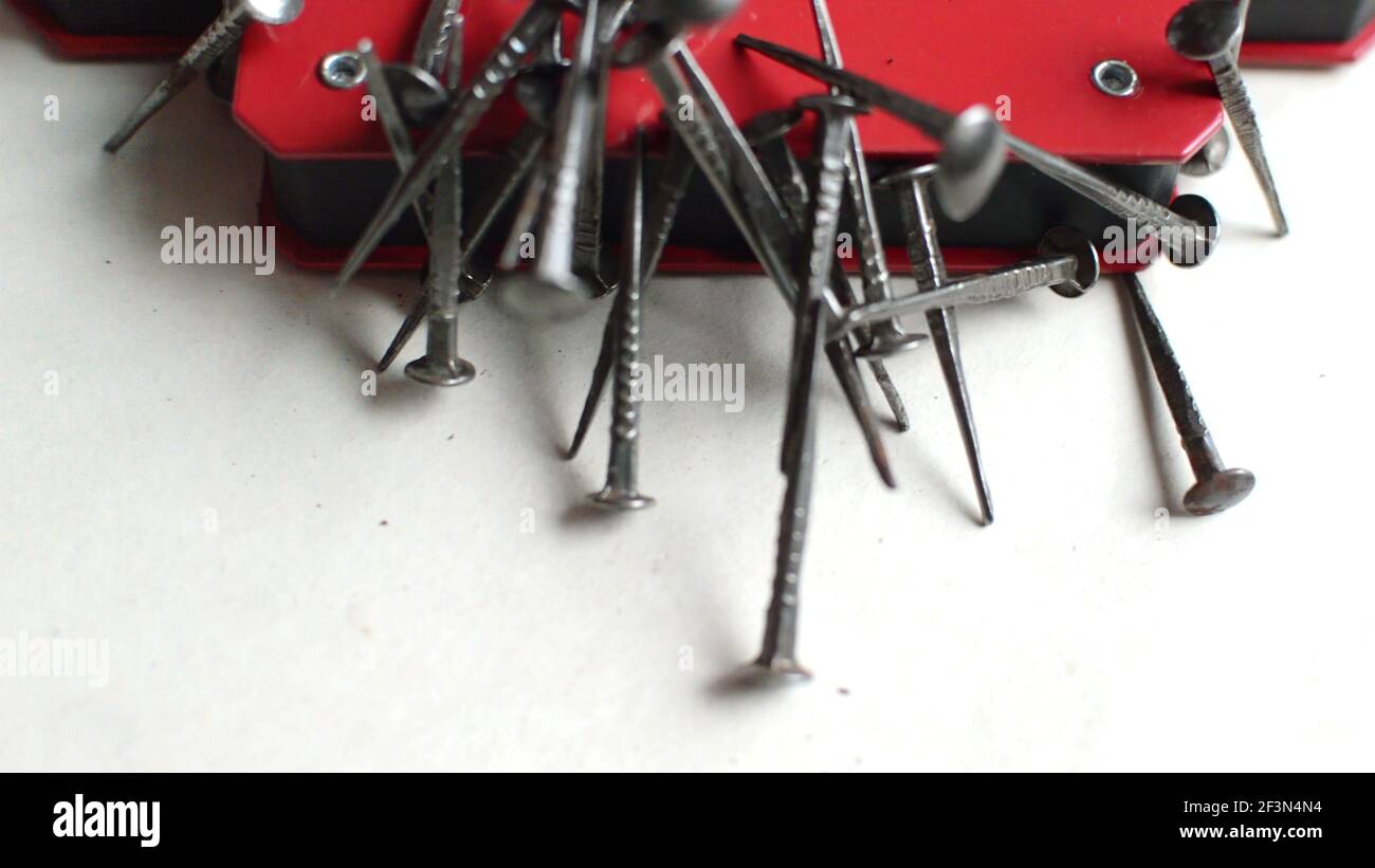 Magnet pulling objects hi-res stock photography and images - Alamy