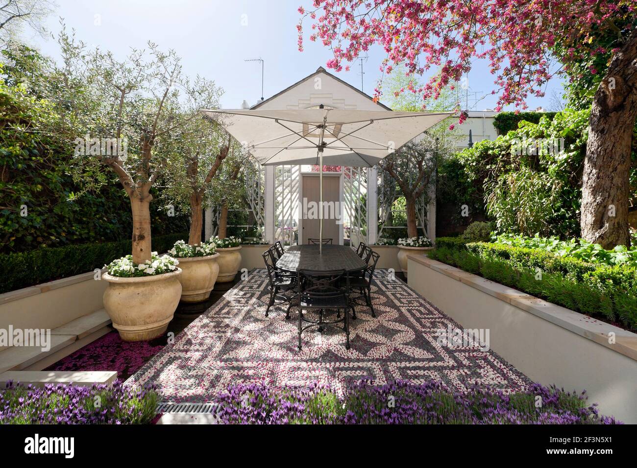 Grade I listed - Sir John Nash regency family home overlooking Regents ...