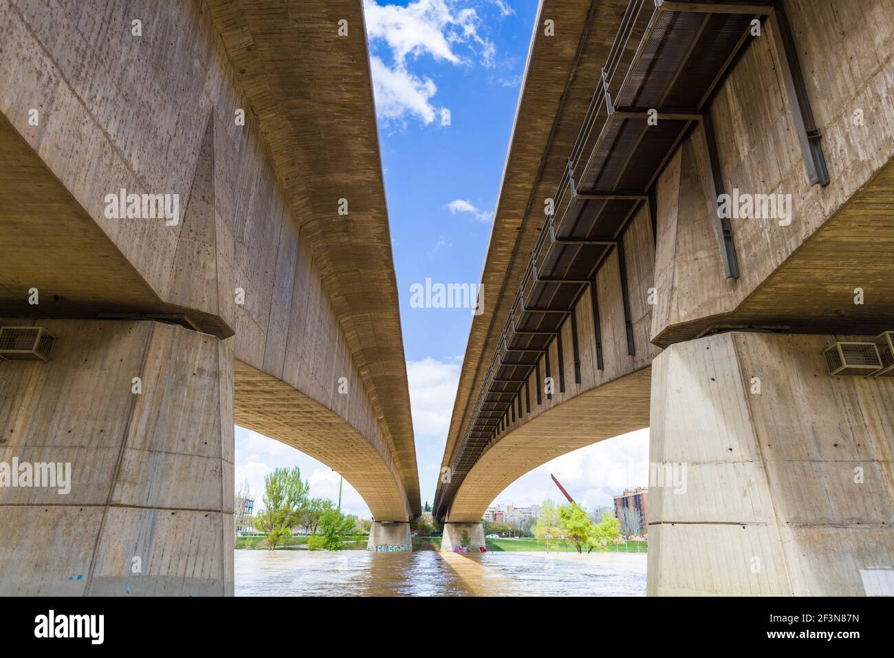 Structural design bridge hi-res stock photography and images - Alamy