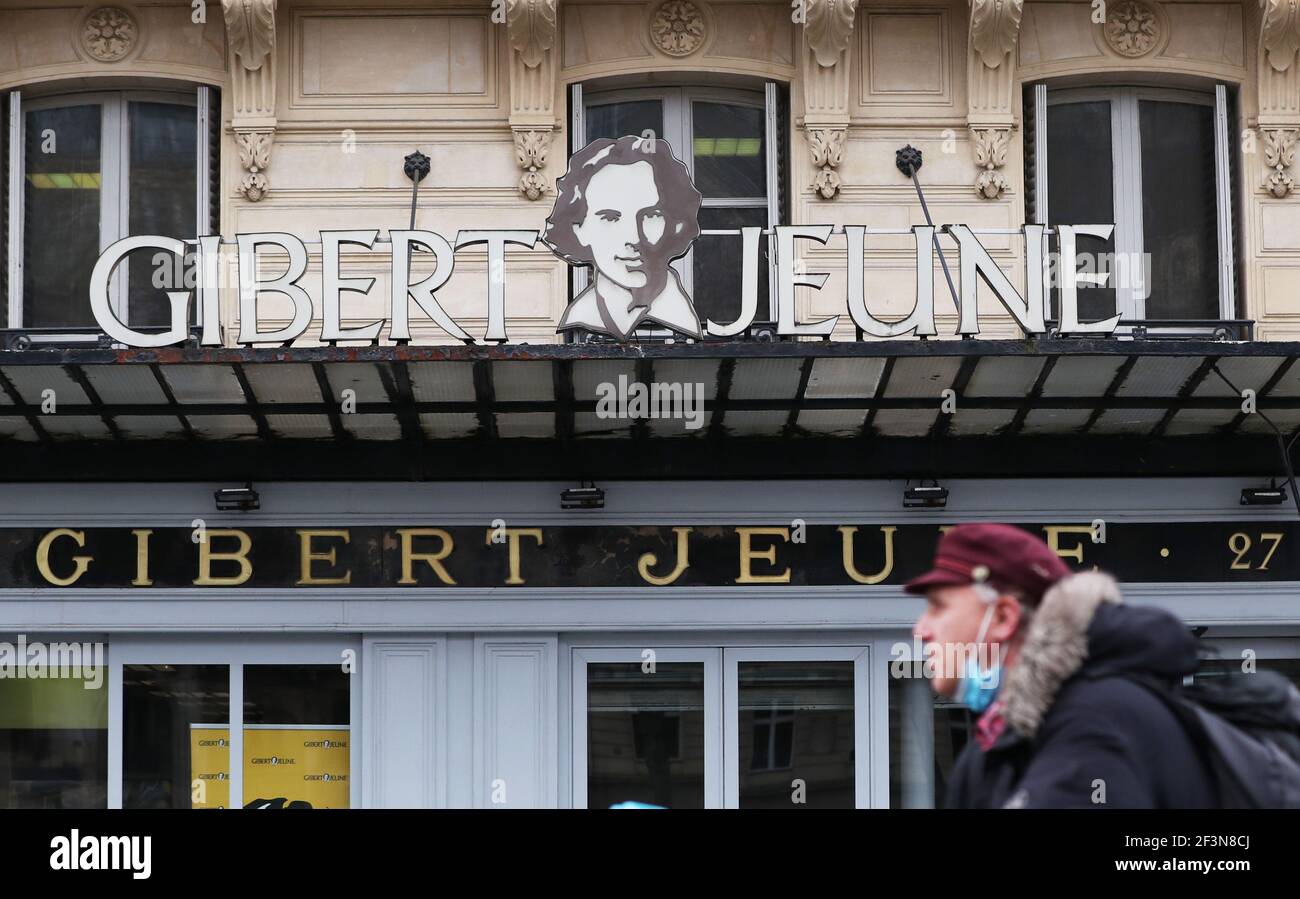 Gibert jeune, paris hi-res stock photography and images - Alamy