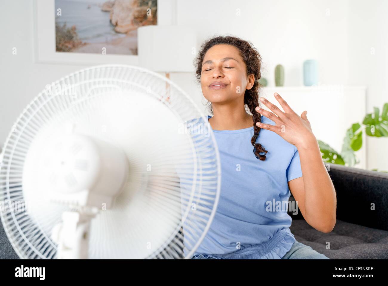Heat wave woman hi-res stock photography and images - Alamy