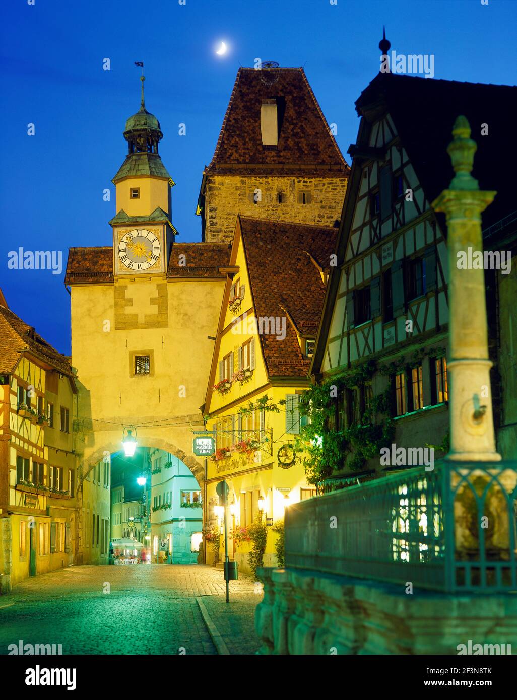 Tall gate night hi-res stock photography and images - Alamy