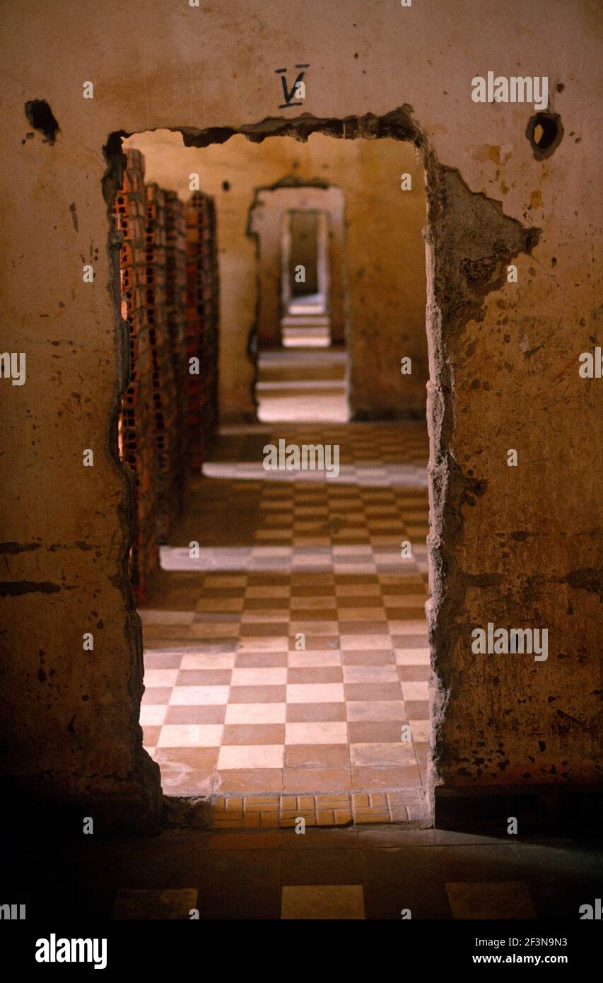 Interior of a camp building hi-res stock photography and images - Alamy