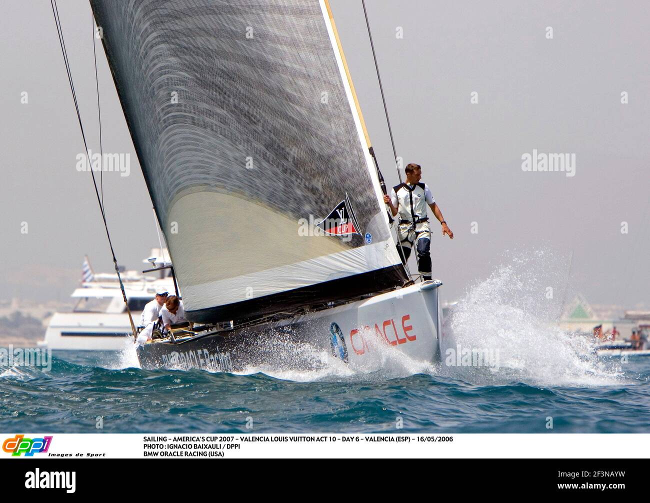 Louis vuitton valencia oracle 2006 hi-res stock photography and images ...