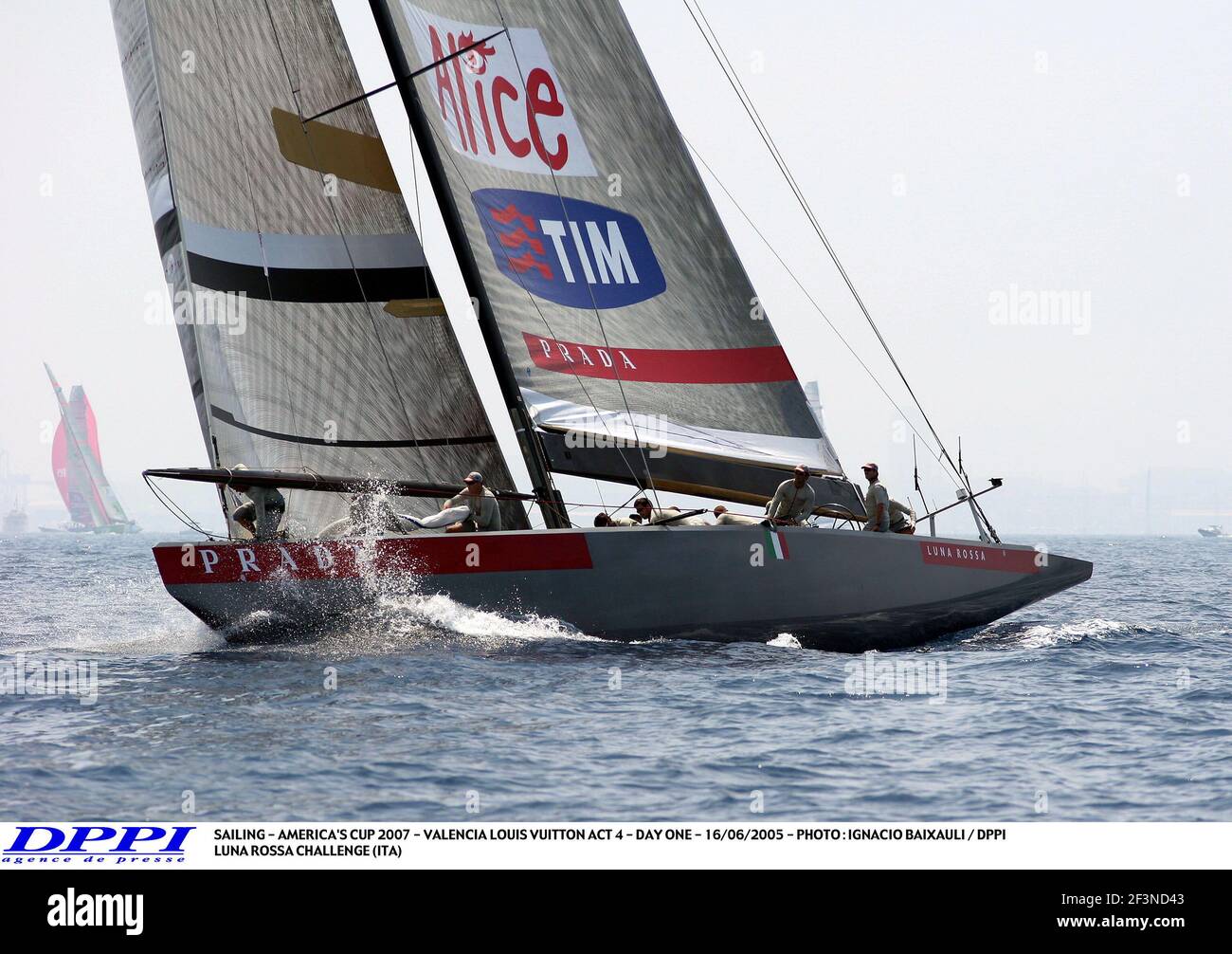 SAILING - AMERICA'S CUP 2007 - VALENCIA LOUIS VUITTON ACT 4 - DAY ONE ...