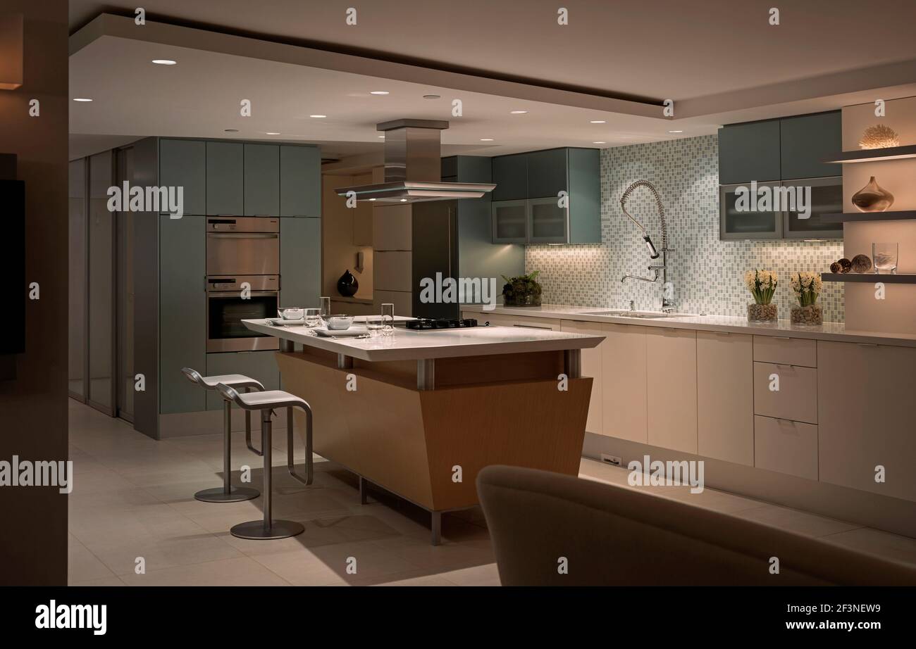 Sub zero kitchen hi-res stock photography and images - Alamy