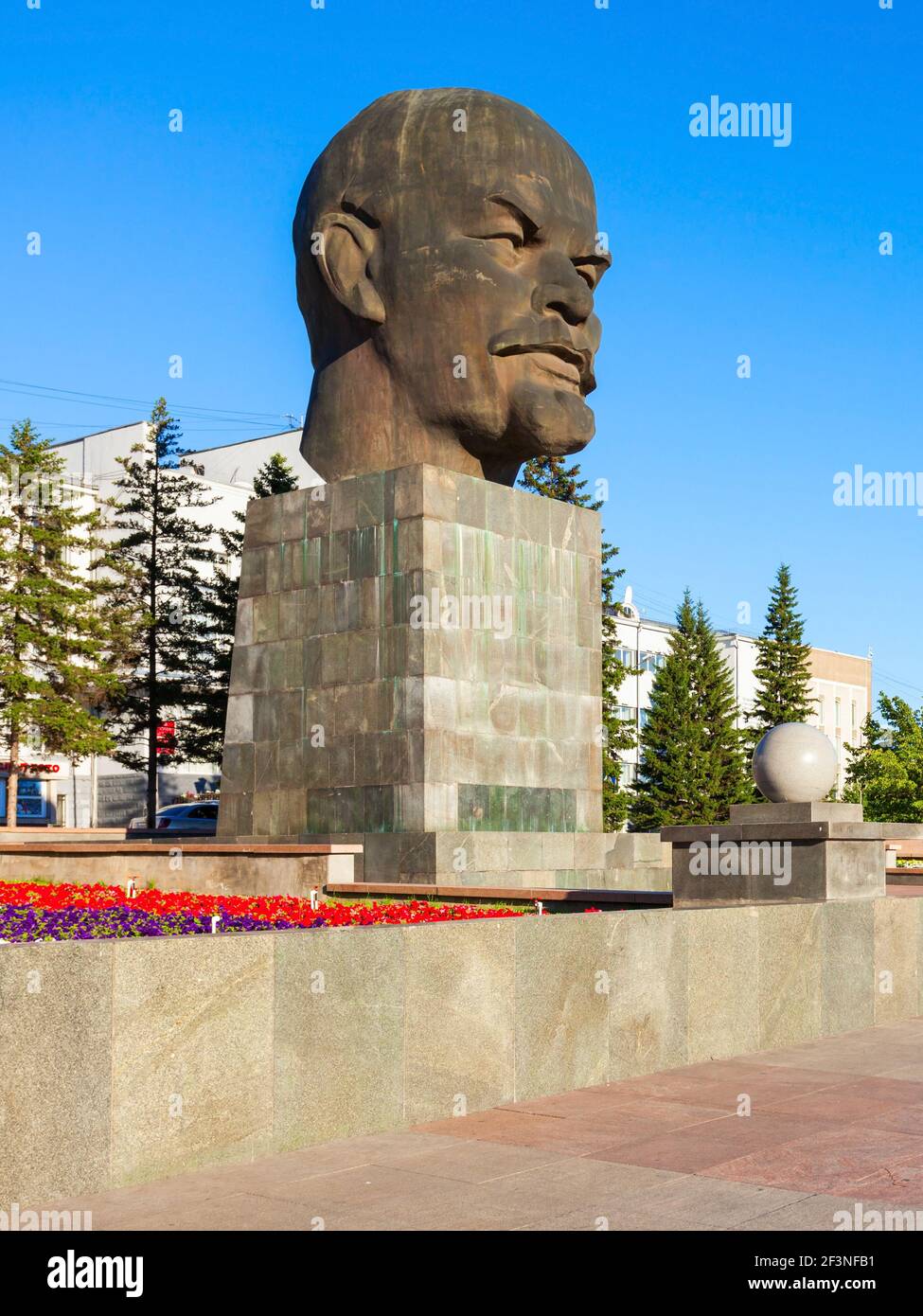 ULAN-UDE, RUSSIA - JULY 14, 2016: The largest head monument of Soviet ...