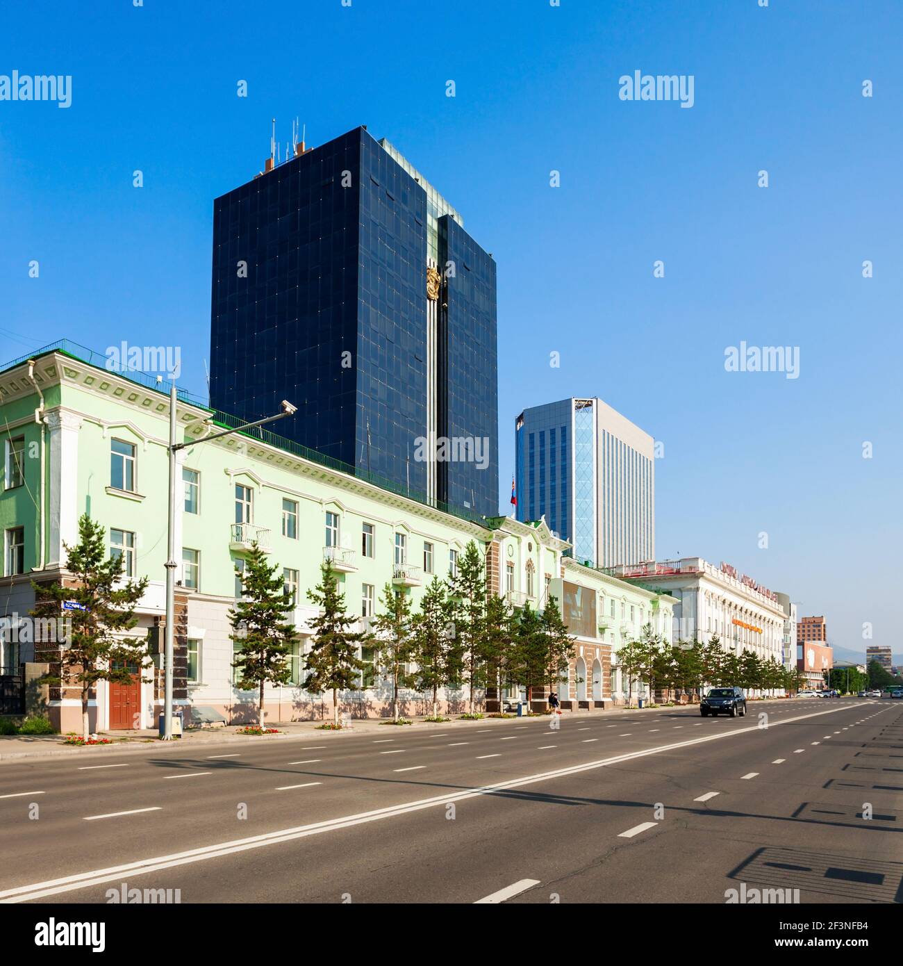 Statue chinggis khaan parliament house hi-res stock photography and ...