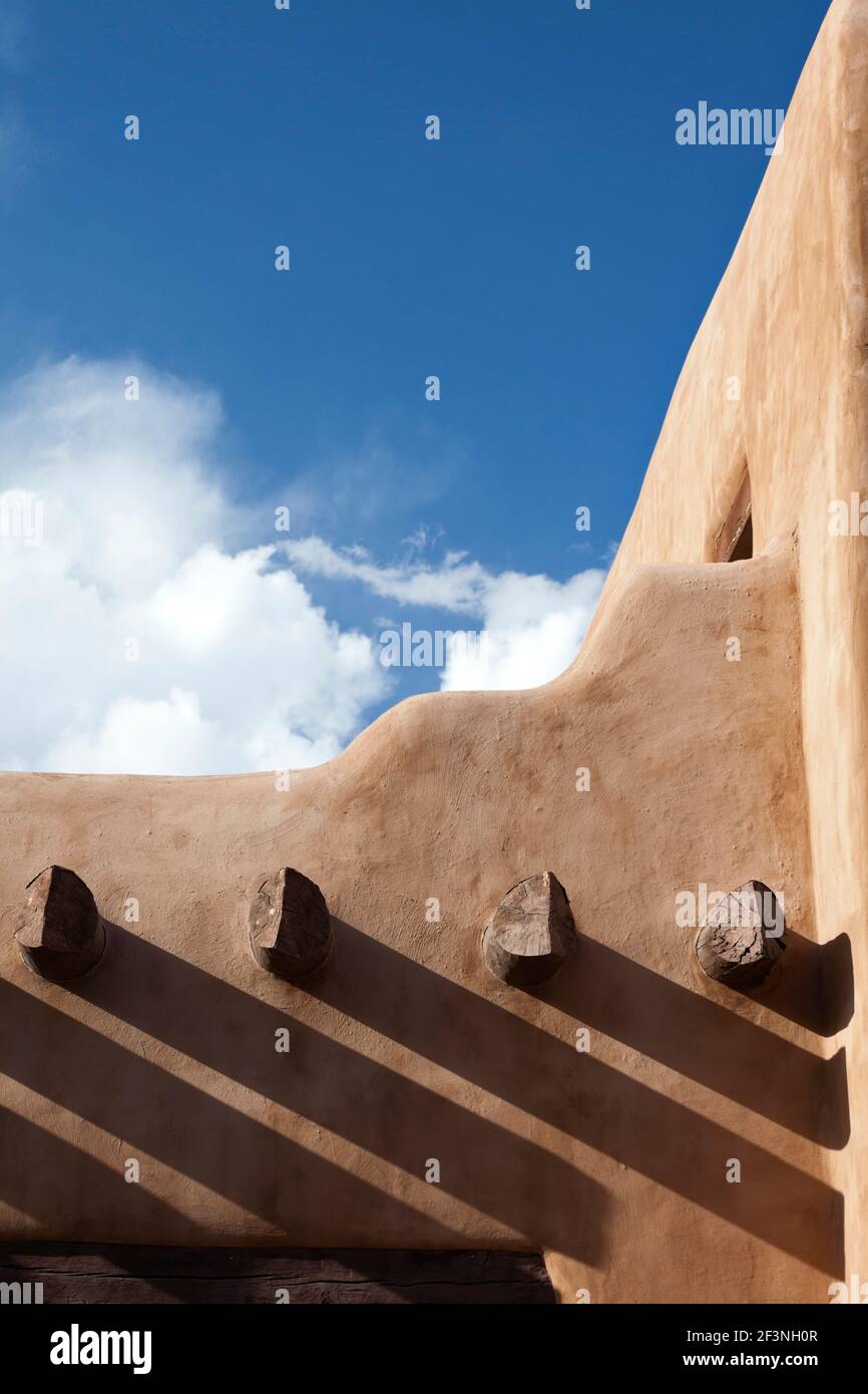 Abstracted facade hi-res stock photography and images - Alamy