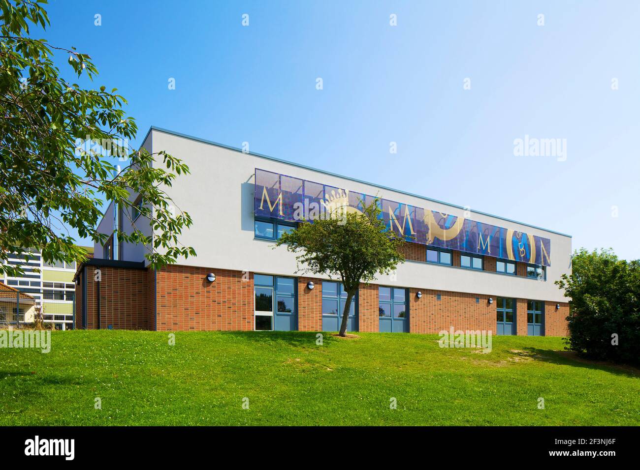 New arts block built by Morgan Sindall at the Mountbatten School in Romsey Stock Photo - Alamy