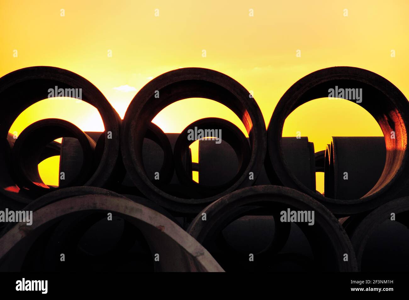 Culvert sections hi-res stock photography and images - Alamy