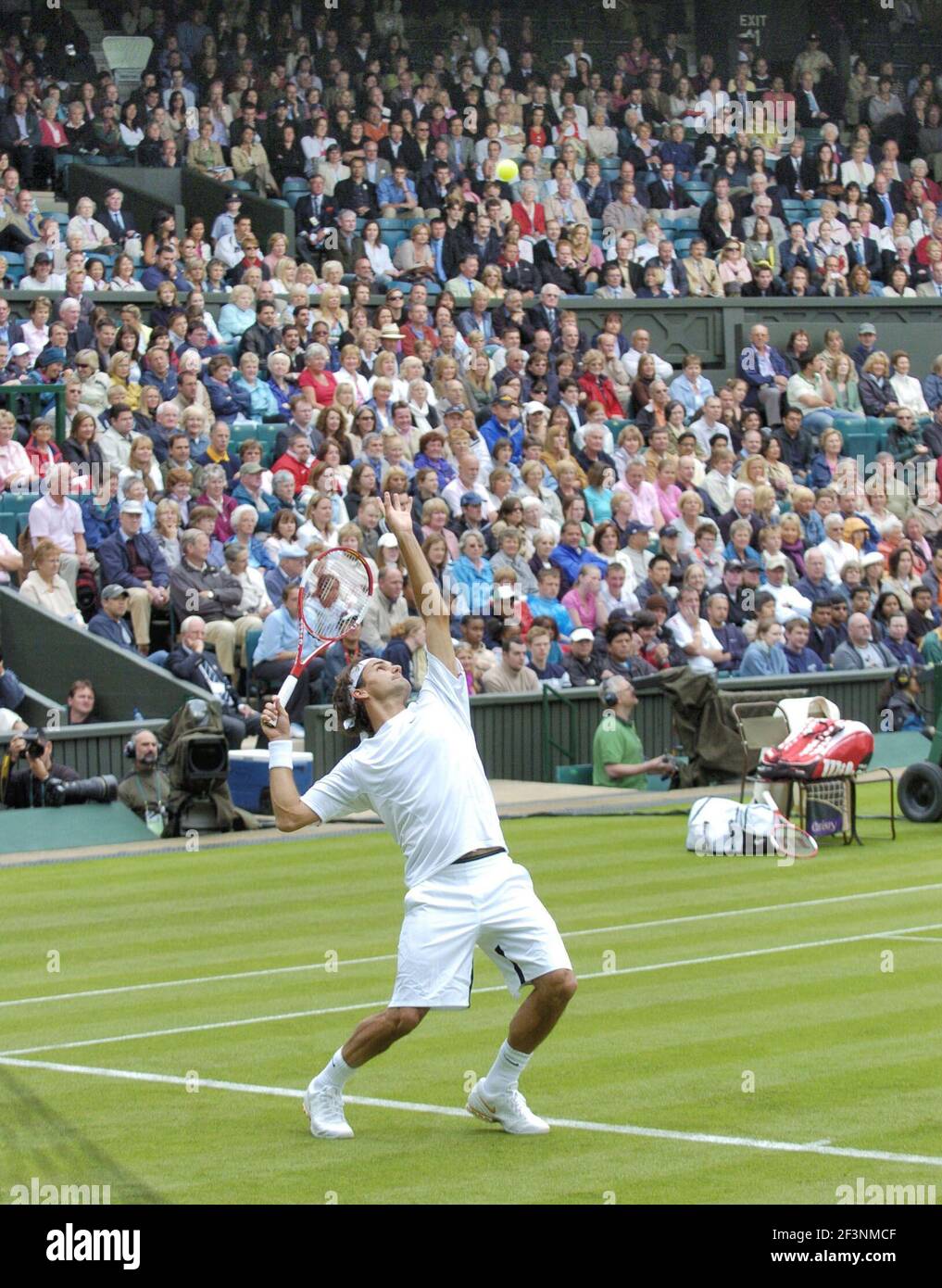 WIMBLEDON TENNIS CHAMPIONSHIP 2006 1st DAY 26/6/2006 PICTURE DAVID ...