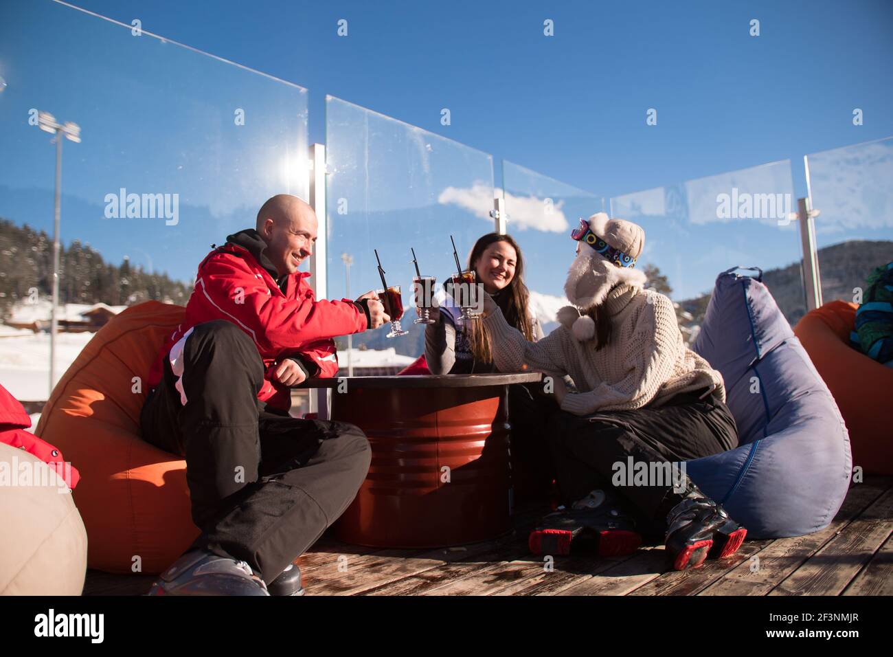 Group friends enjoying winter day hi-res stock photography and images ...