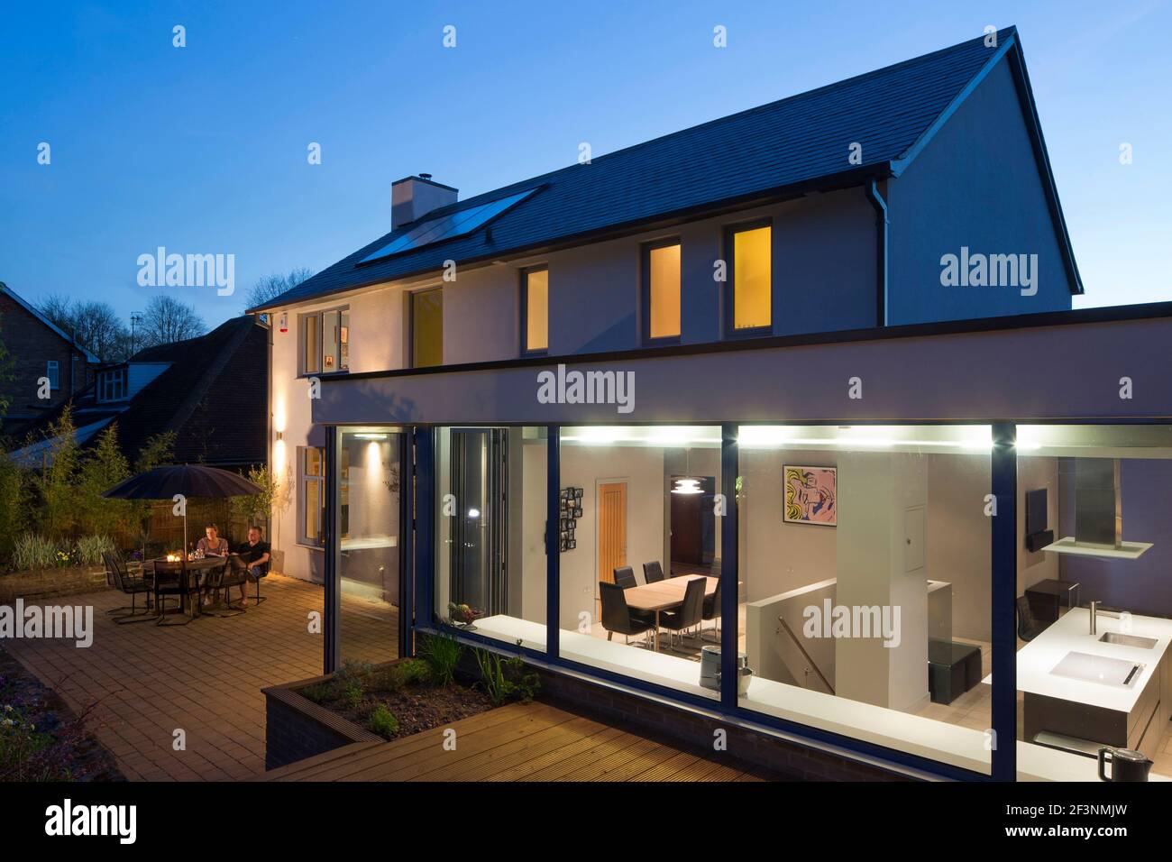 Terrace at twilight with couple enjoying drinks | Architect: McAfee ...